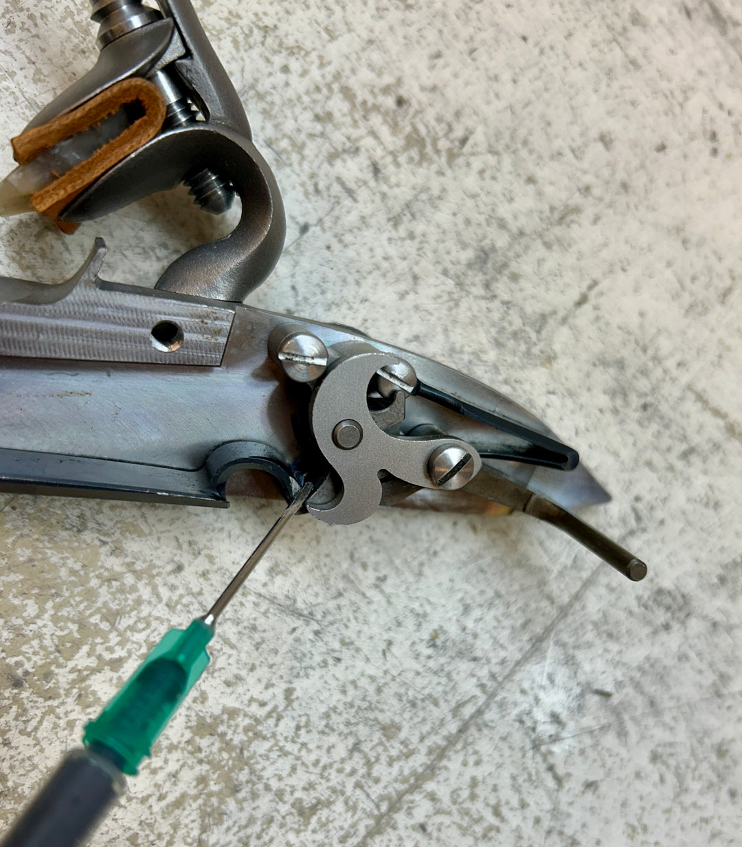 Molybdenum Disulfide Lock Grease – Kibler's Longrifles